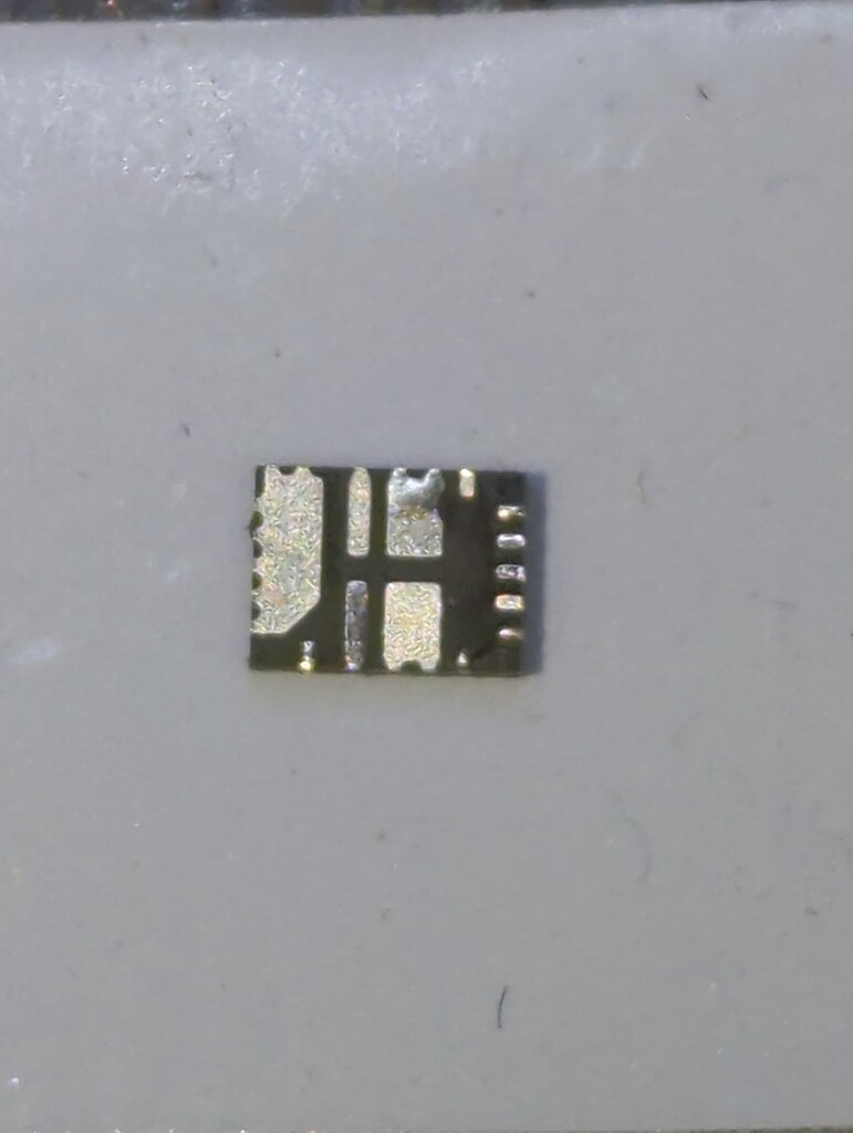Need help to identify the package - Integrated Circuits (ICs) - DigiKey TechForum - An ...