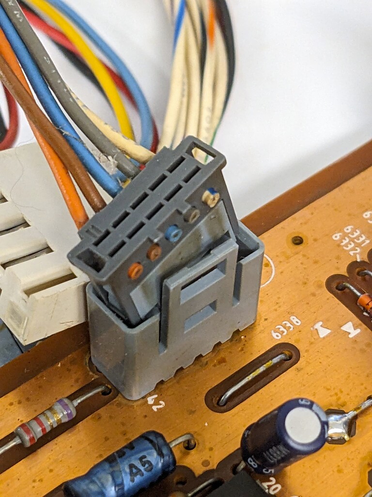 Part Identification - Rectangular Connectors - DigiKey TechForum - An ...