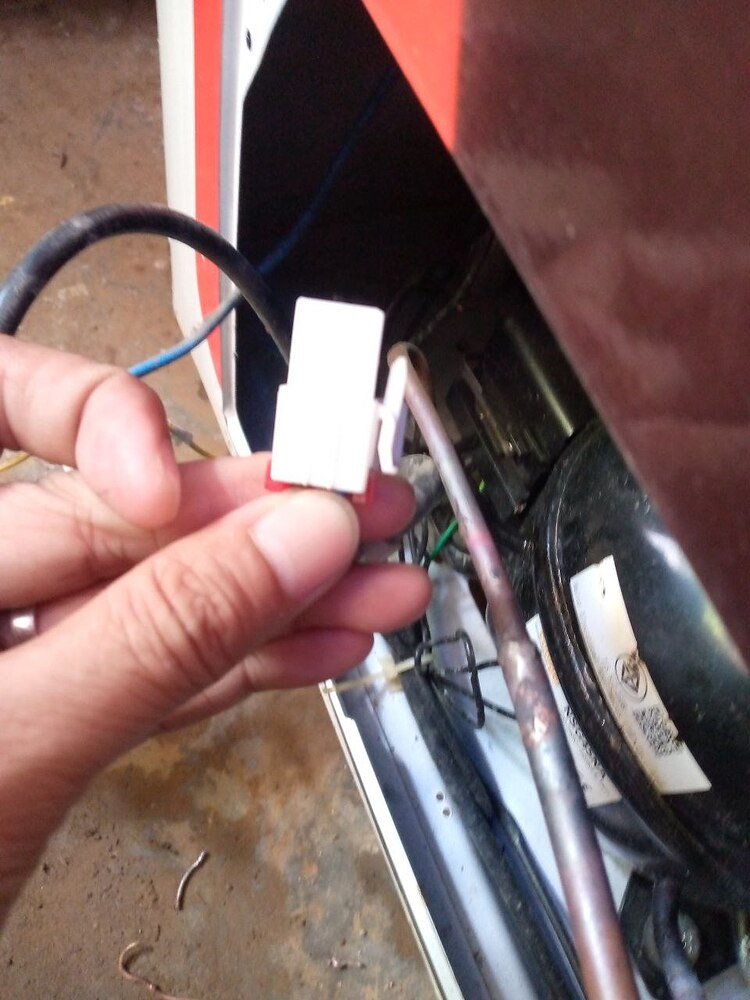 2 PIN CONNECTOR TYPE - Rectangular Connectors - DigiKey TechForum - An ...