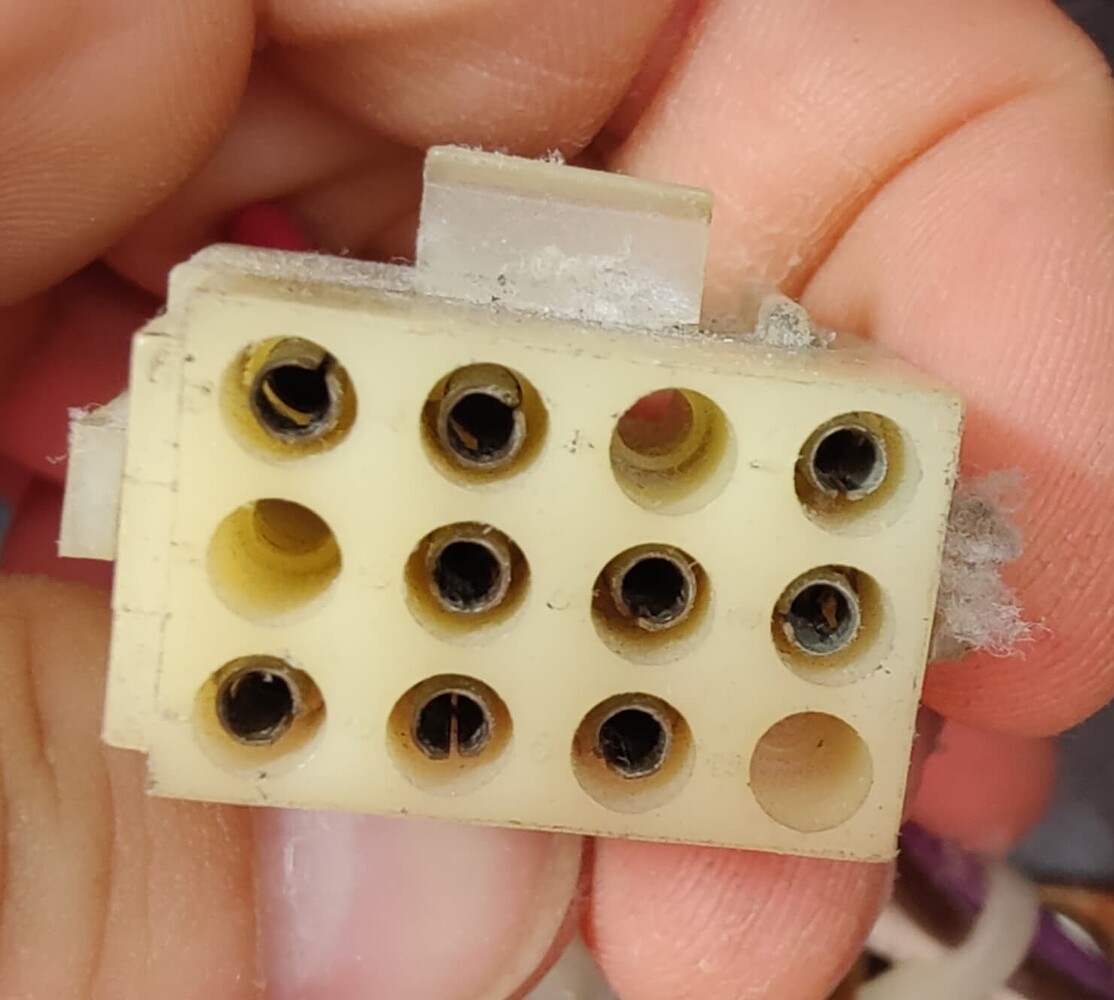 Please help identifying 2 types of connectors - Rectangular Connectors ...