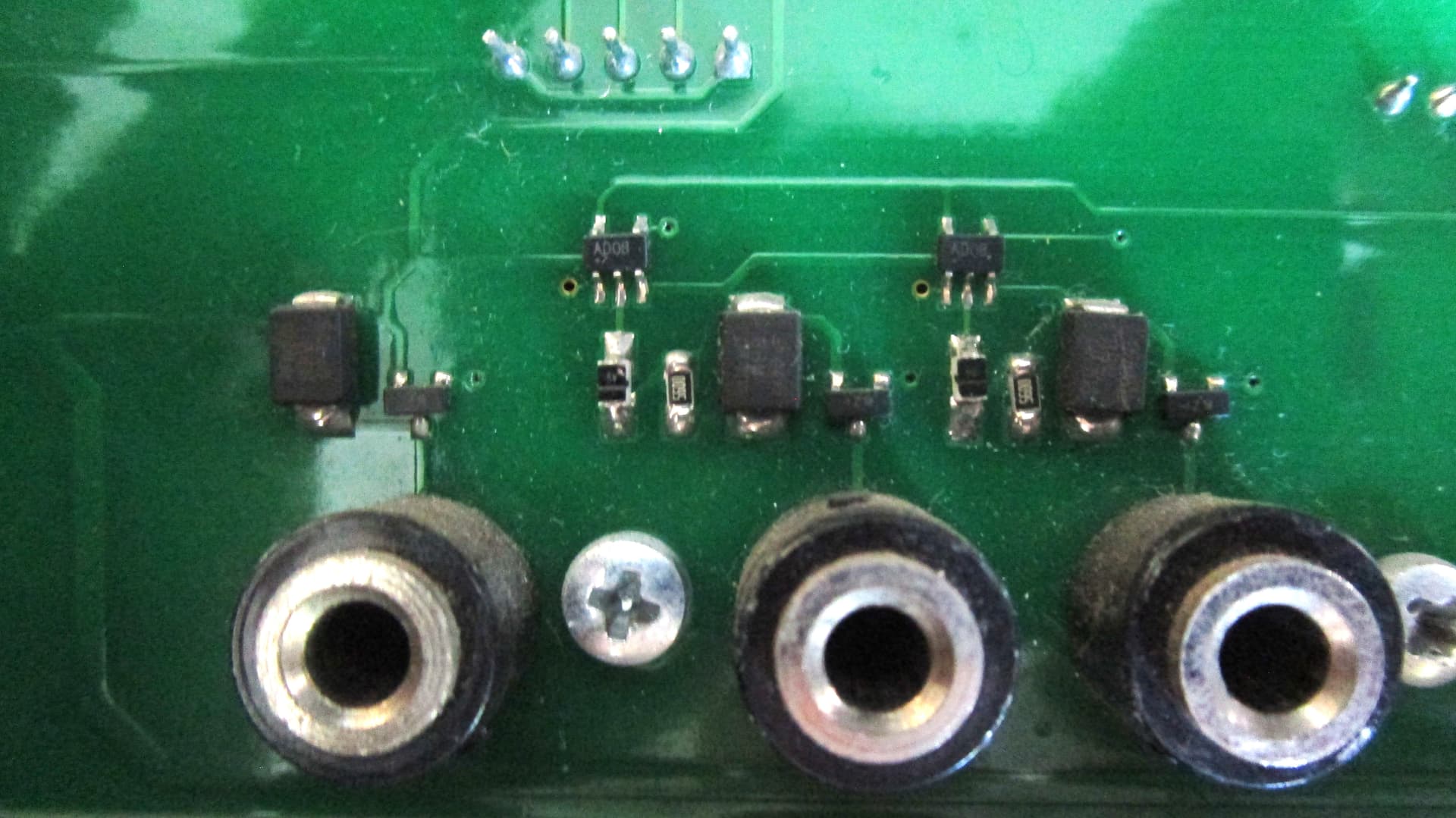 Adding remote signal lights to a fencing scoring box - Maker, DIY ...