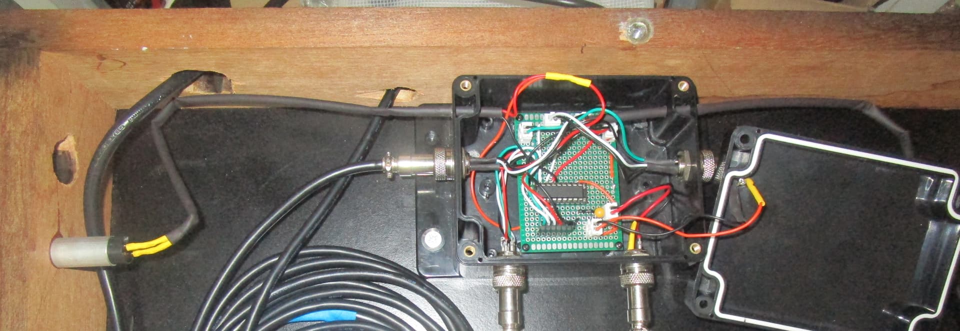 Adding remote signal lights to a fencing scoring box - Maker, DIY ...
