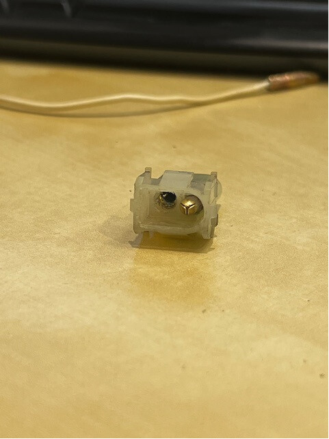 Help identifying 2 pin connector - Rectangular Connectors - DigiKey ...