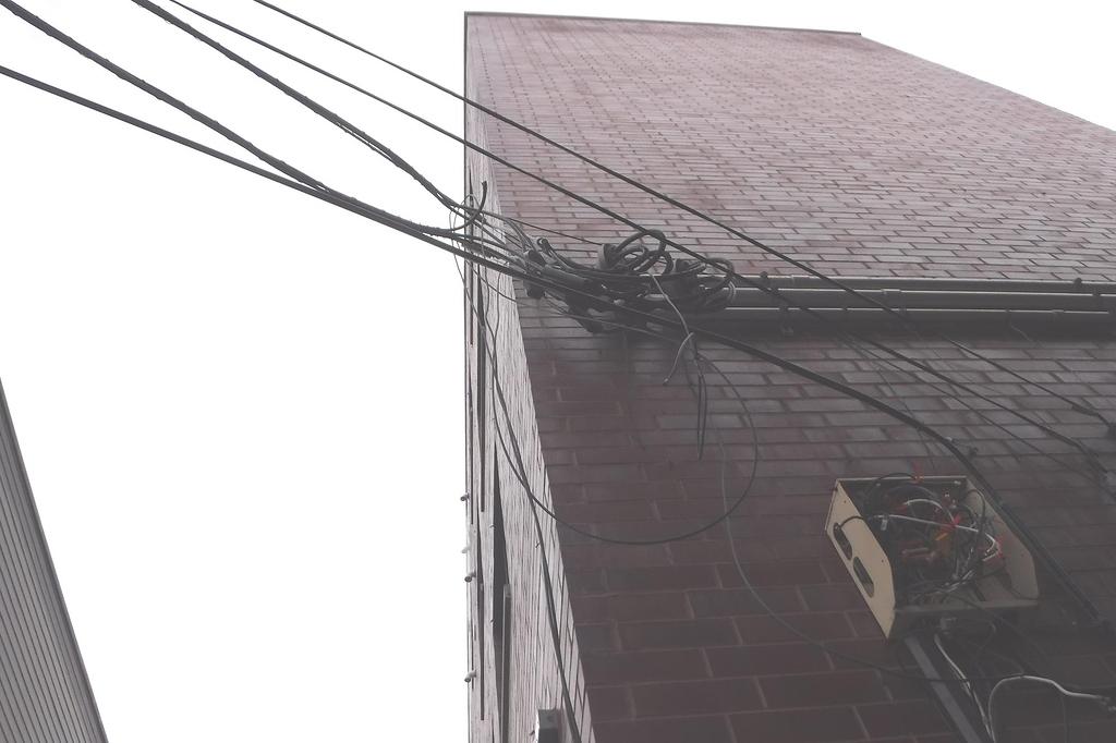 Drip loops - Electrical Inspections - InterNACHI®️ Forum