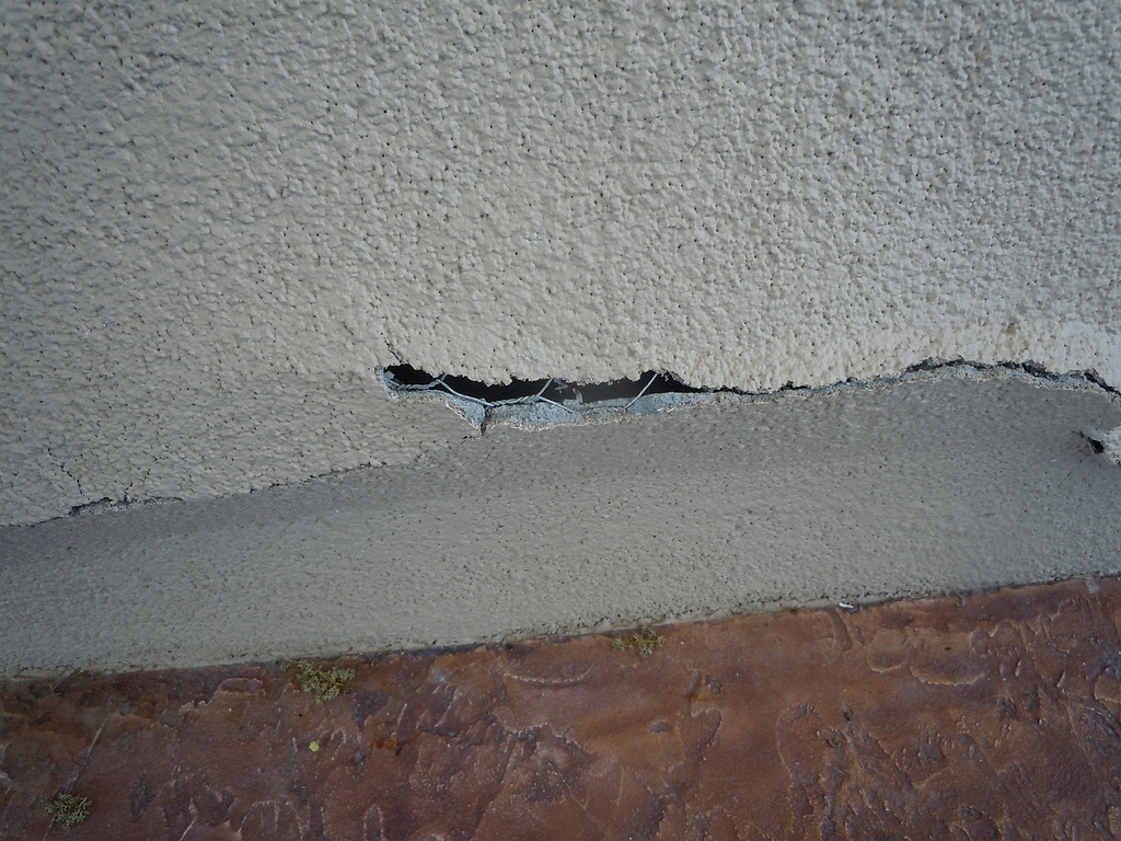 Unusual stucco failure - Exterior Inspections - InterNACHI®️ Forum