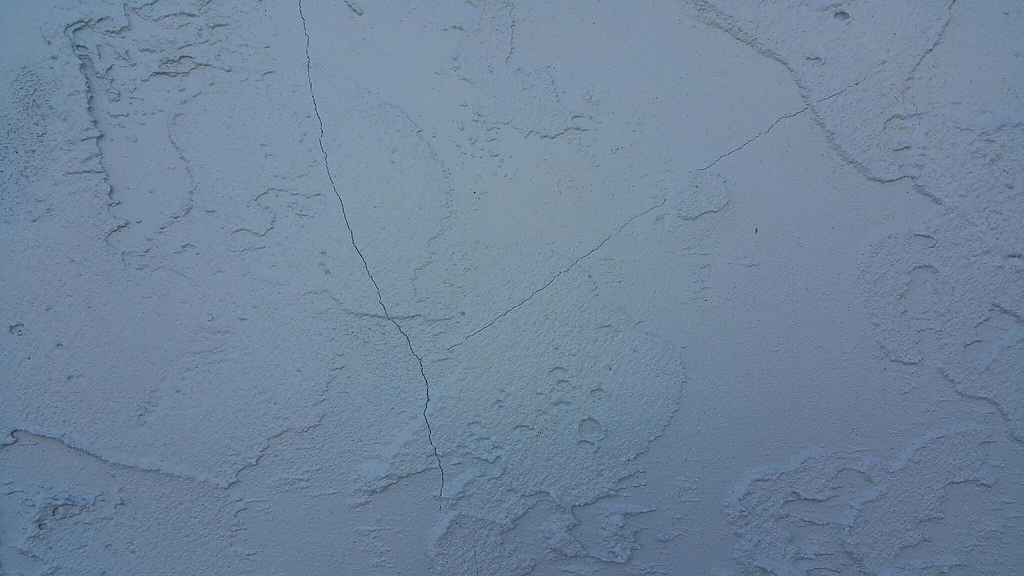 2 month old stucco cracking - Exterior Inspections - InterNACHI®️ Forum