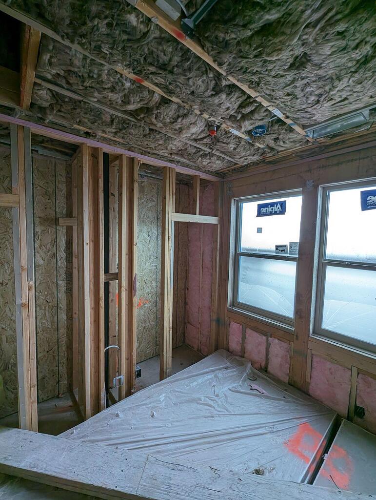 New Construction - Dirty insulation - Interior Inspections - InterNACHI ...