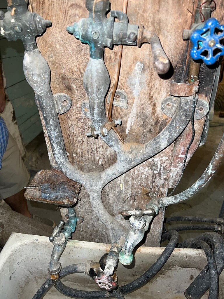 Interesting lead plumbing from 1903 - InterNACHI®️ Forum