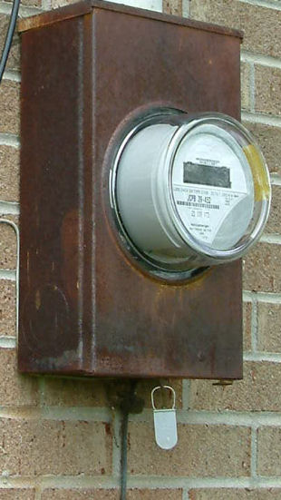 Comments on rusty meter base - Electrical Inspections - InterNACHI®️ Forum