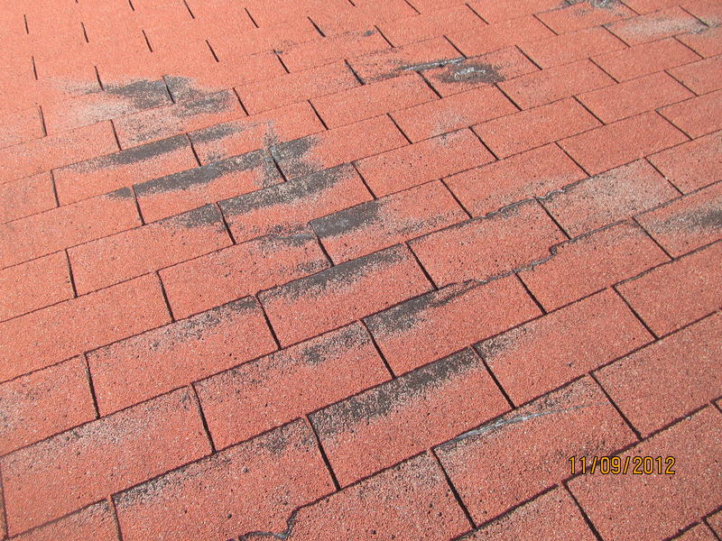 Roof shingle defect? - Florida and SUNachi Inspectors - InterNACHI®️ Forum