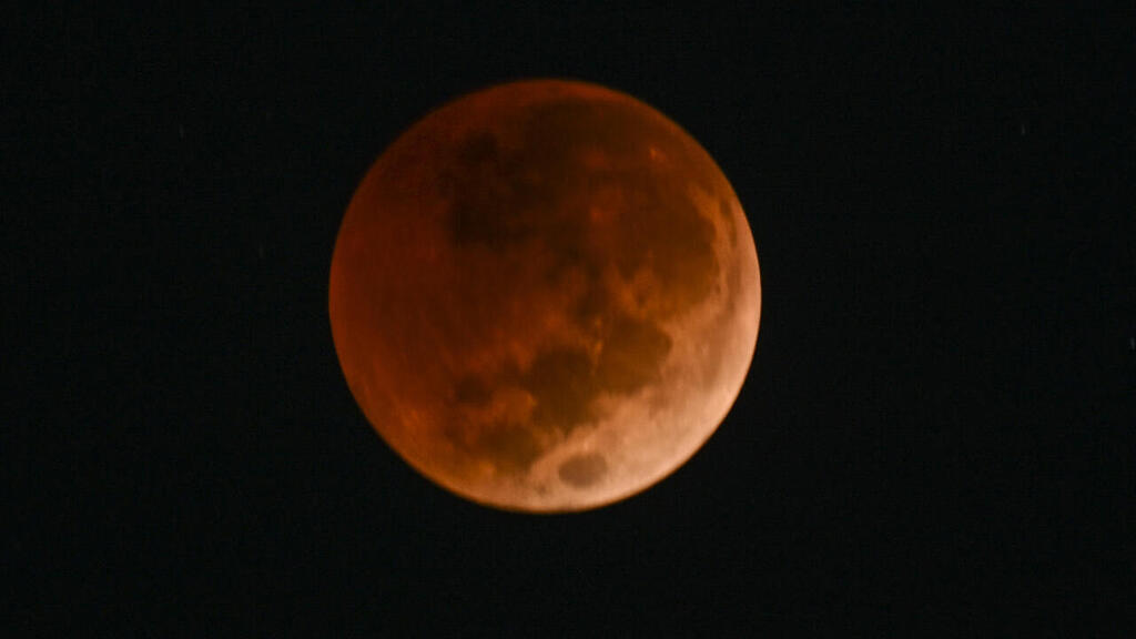 'Blood Moon' rising: Rare total lunar eclipse tonight - Lounge ...