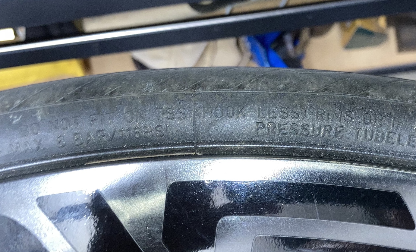 Best tubeless *hookless* tyres / tires - Equipment - TrainerRoad